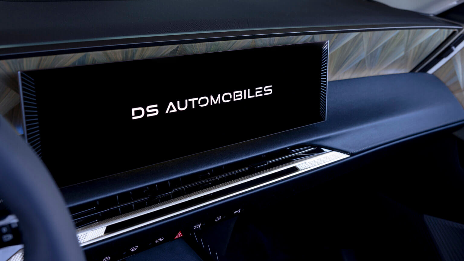 DS N°8 - DS Automobiles - Ateliers Lison de Caunes